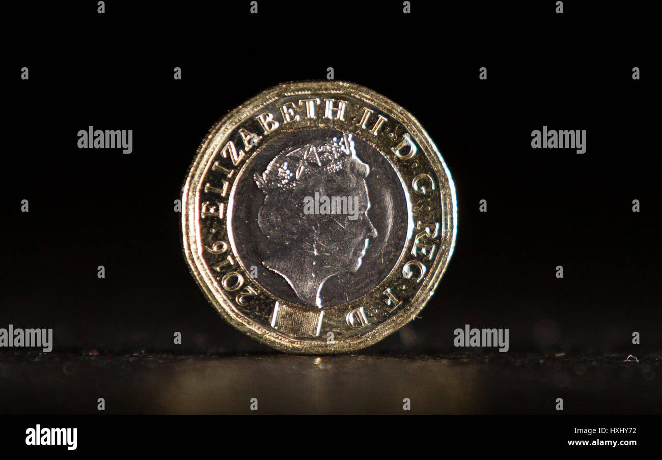 The new 12 twelve sided £1 one pound coin enters circulation, London ...