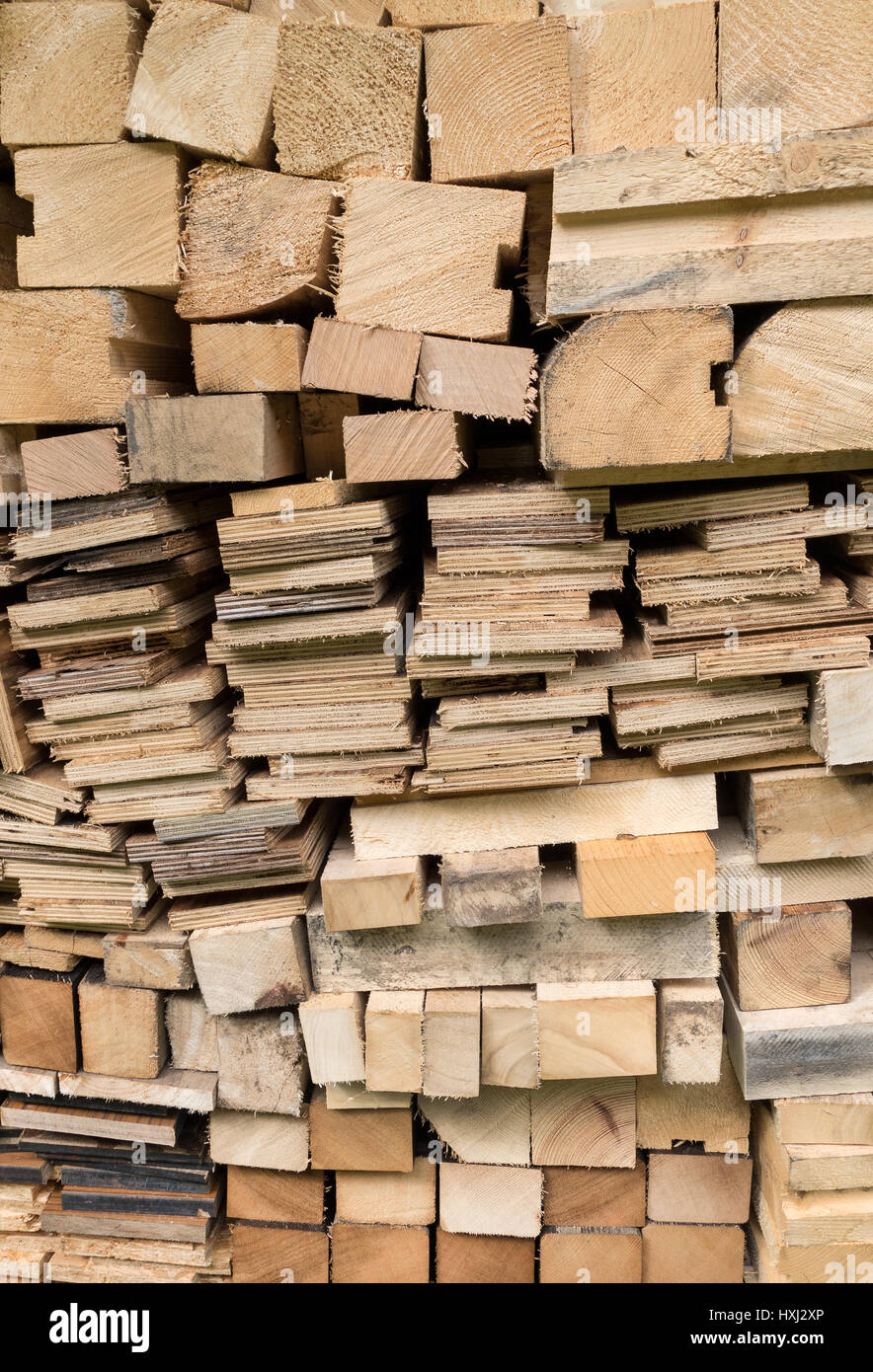 Piled boards hi-res stock photography and images - Alamy