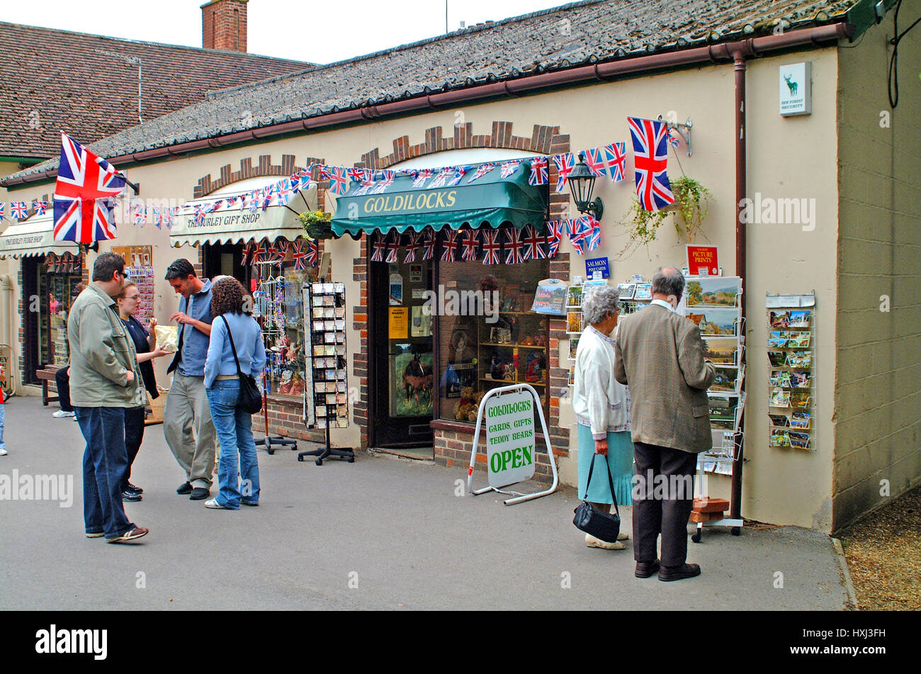 Shop in burley new forest hi-res stock photography and images - Alamy