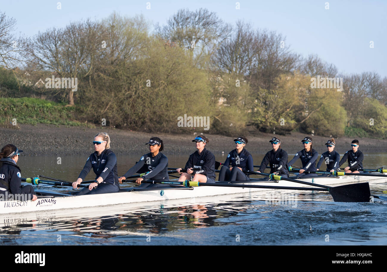 London, UK. 28th Mar, 2017. Oxford University Women's Boat Club on a ...