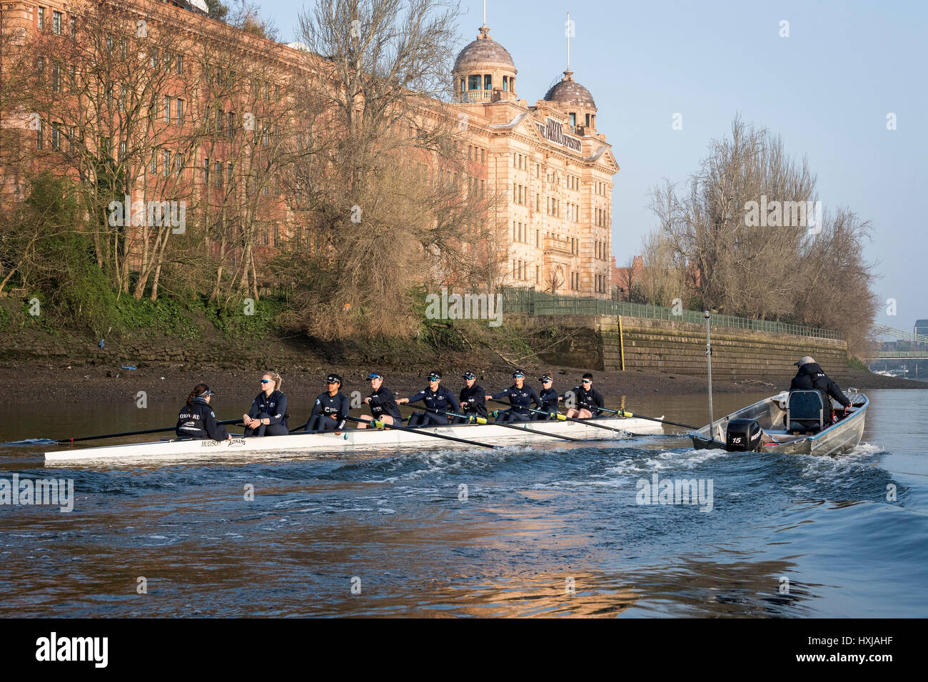London, UK. 28th Mar, 2017. Oxford University Women's Boat Club on a ...
