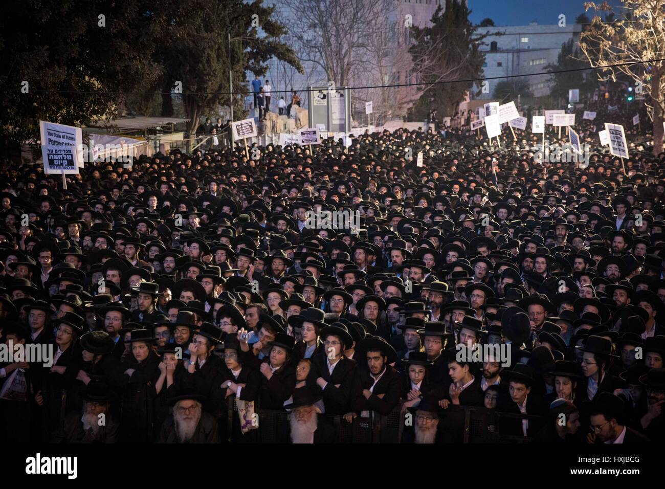 Army conscription hi-res stock photography and images - Alamy