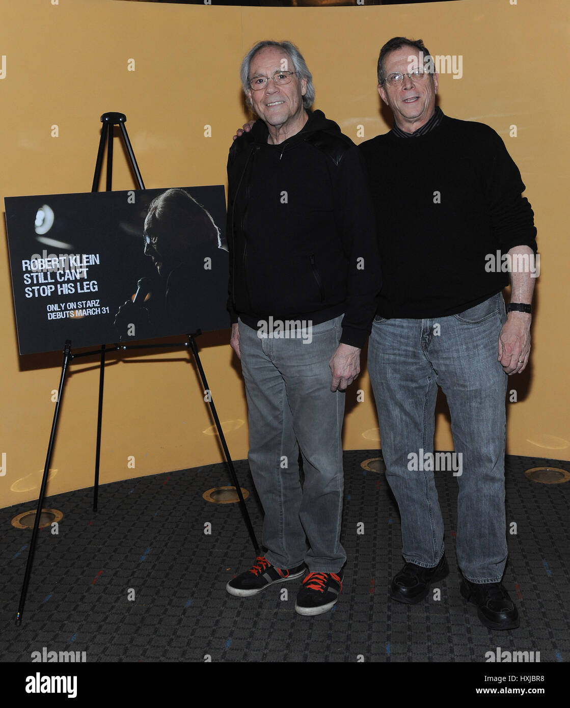 Actor robert klein hi-res stock photography and images - Alamy