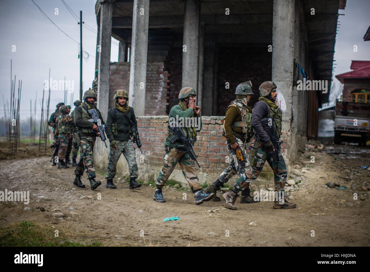 Indian army troopers dead hi-res stock photography and images - Alamy