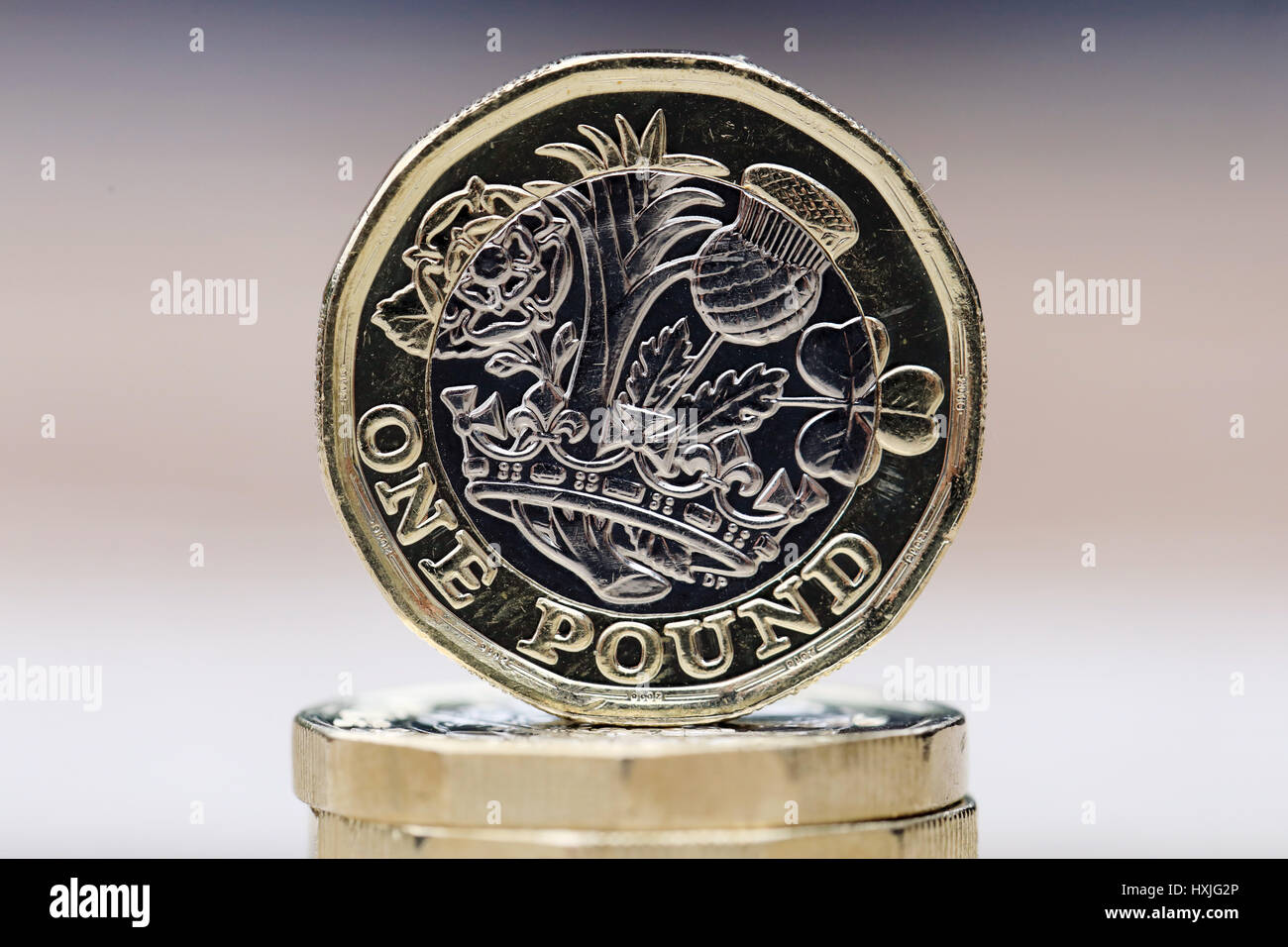 London, UK. 28th Mar, 2017. The new 12 twelve sided £1 one pound coin ...