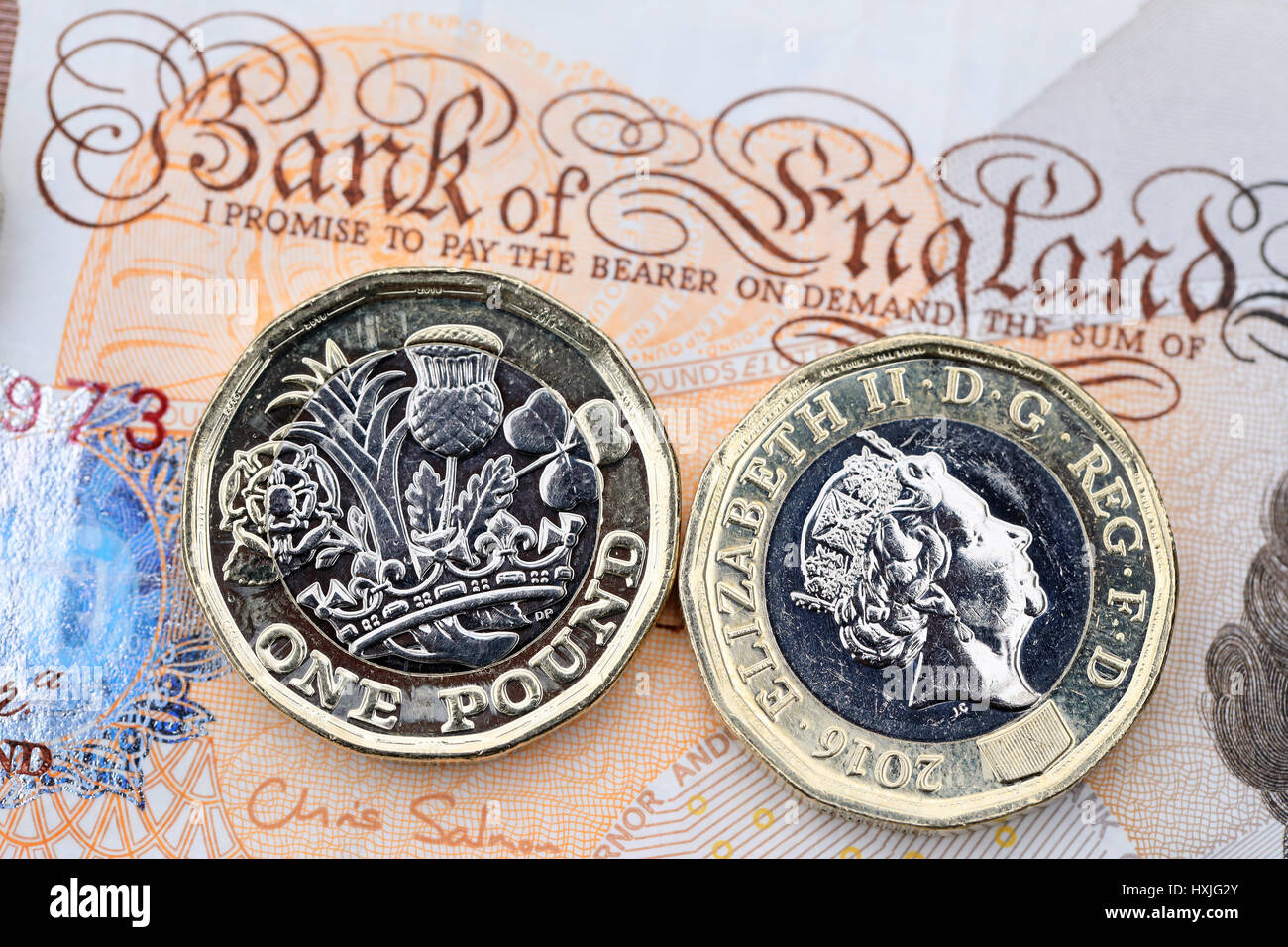 London, UK. 28th Mar, 2017. The new 12 twelve sided £1 one pound coin ...