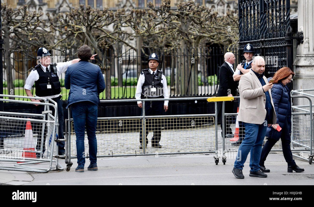 Security guard uk help hi-res stock photography and images - Alamy