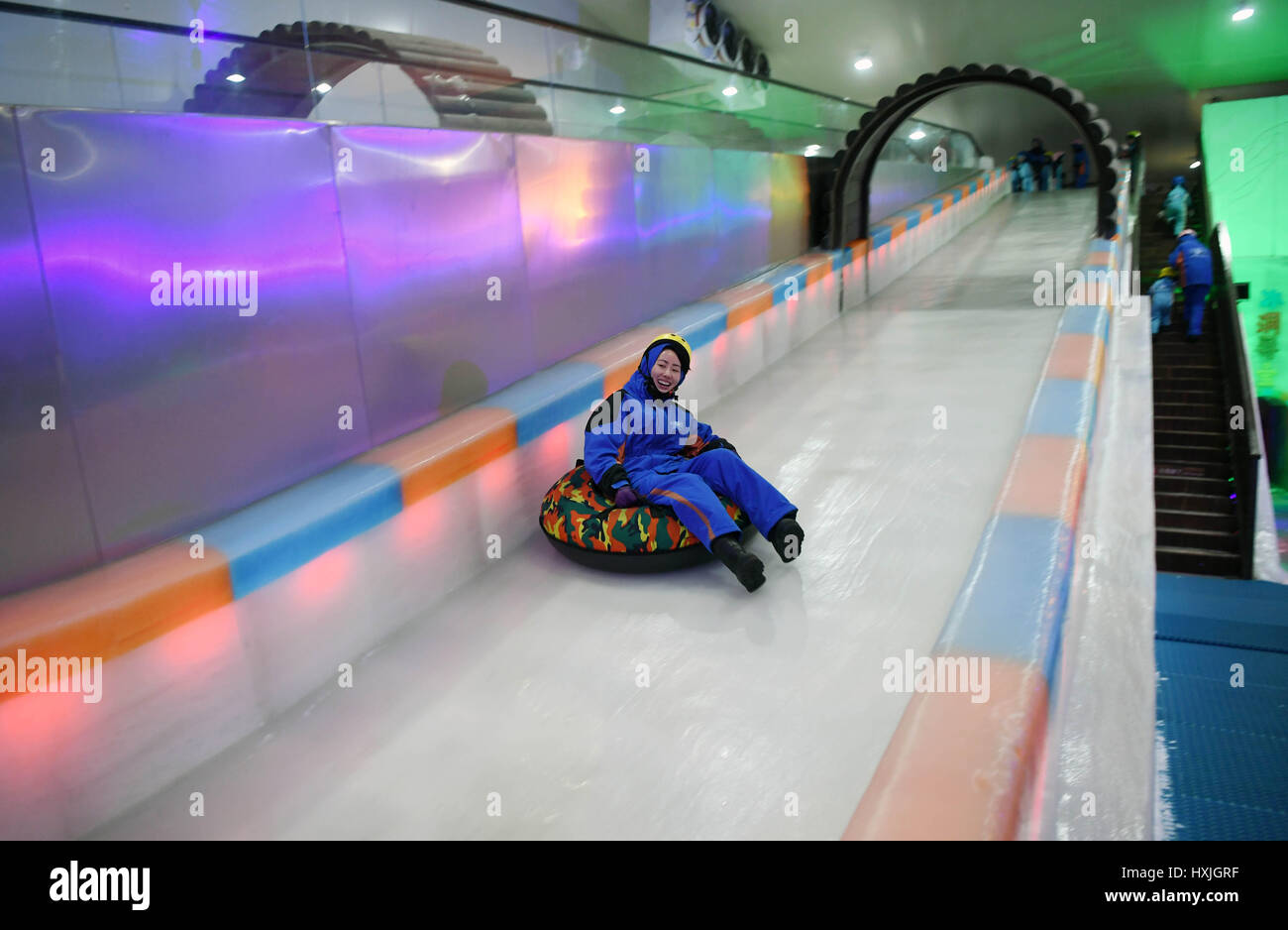 Indoor ski china hi-res stock photography and images - Alamy