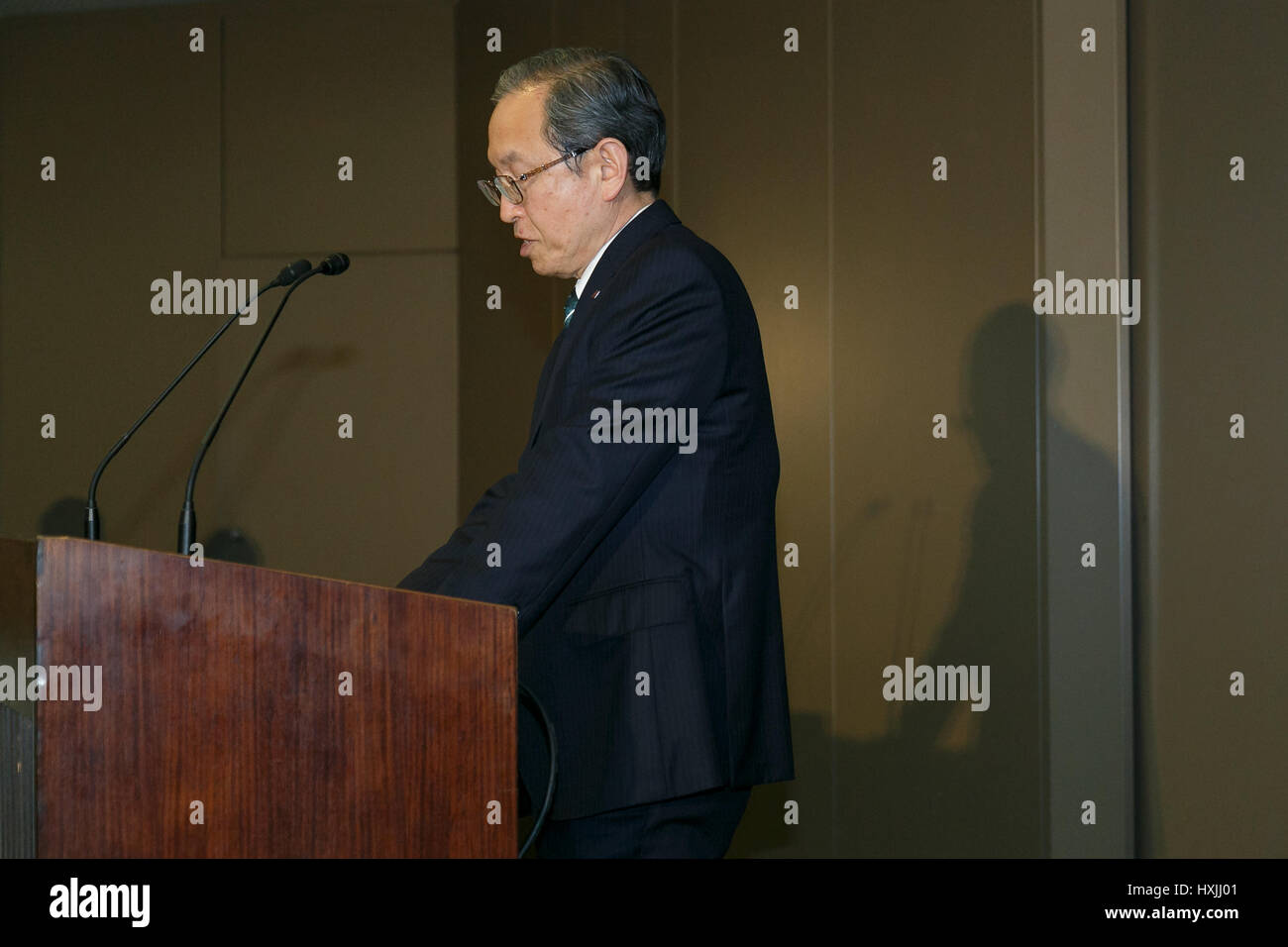 Toshiba Corp. President Satoshi Tsunakawa speaks during a news ...