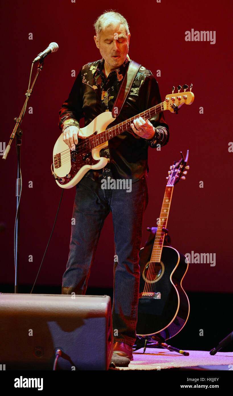 Jim photoglo hi-res stock photography and images - Alamy