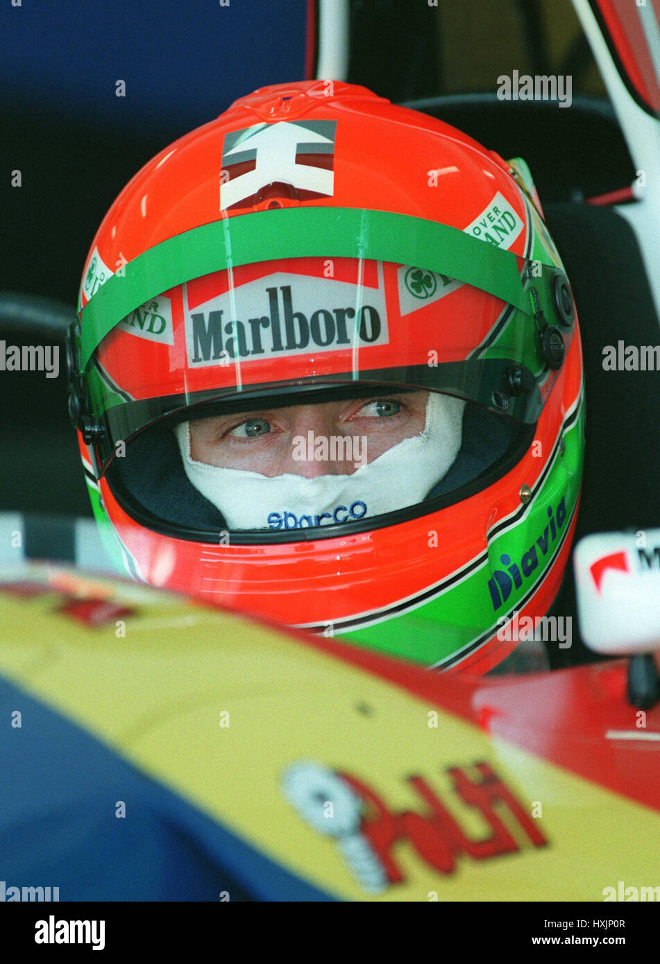 EDDIE IRVINE JORDAN-PEUGEOT 09 March 1995 Stock Photo - Alamy