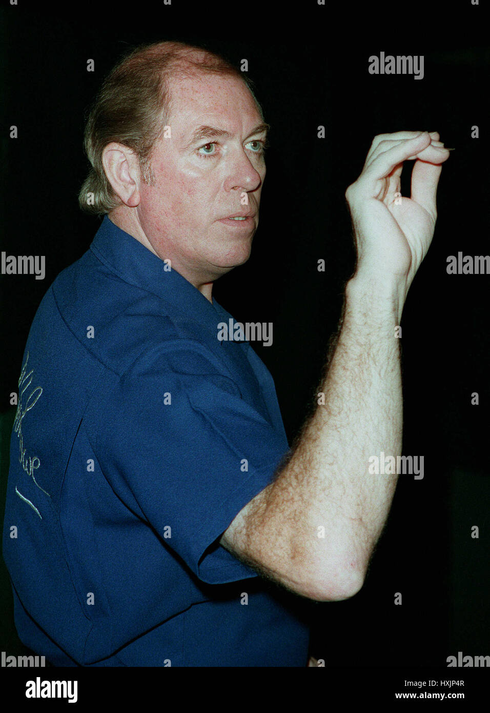 JOHN LOWE PRO DARTS WDC 16 January 1995 Stock Photo - Alamy