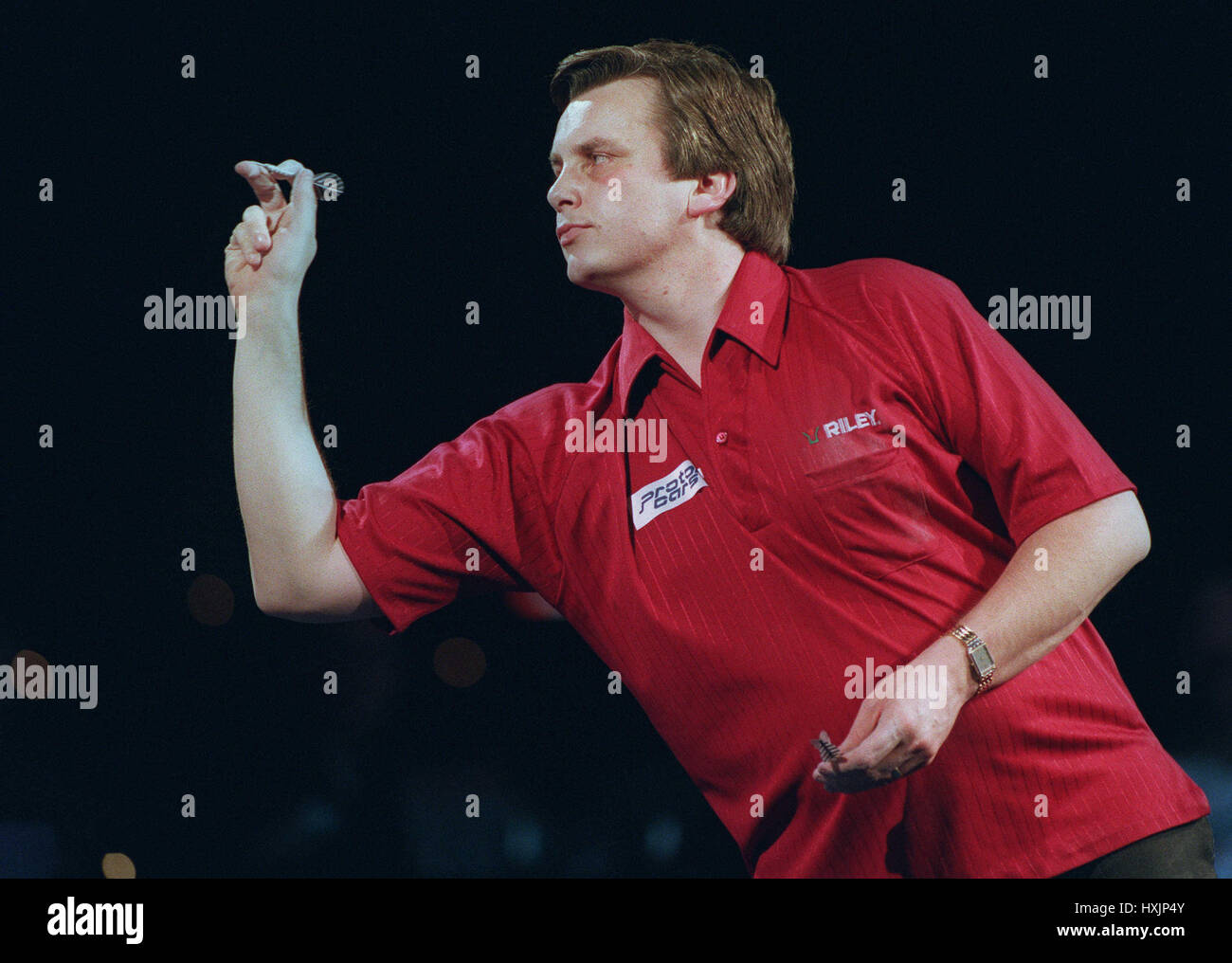 KEITH DELLER PRO DARTS WDC 13 January 1995 Stock Photo - Alamy
