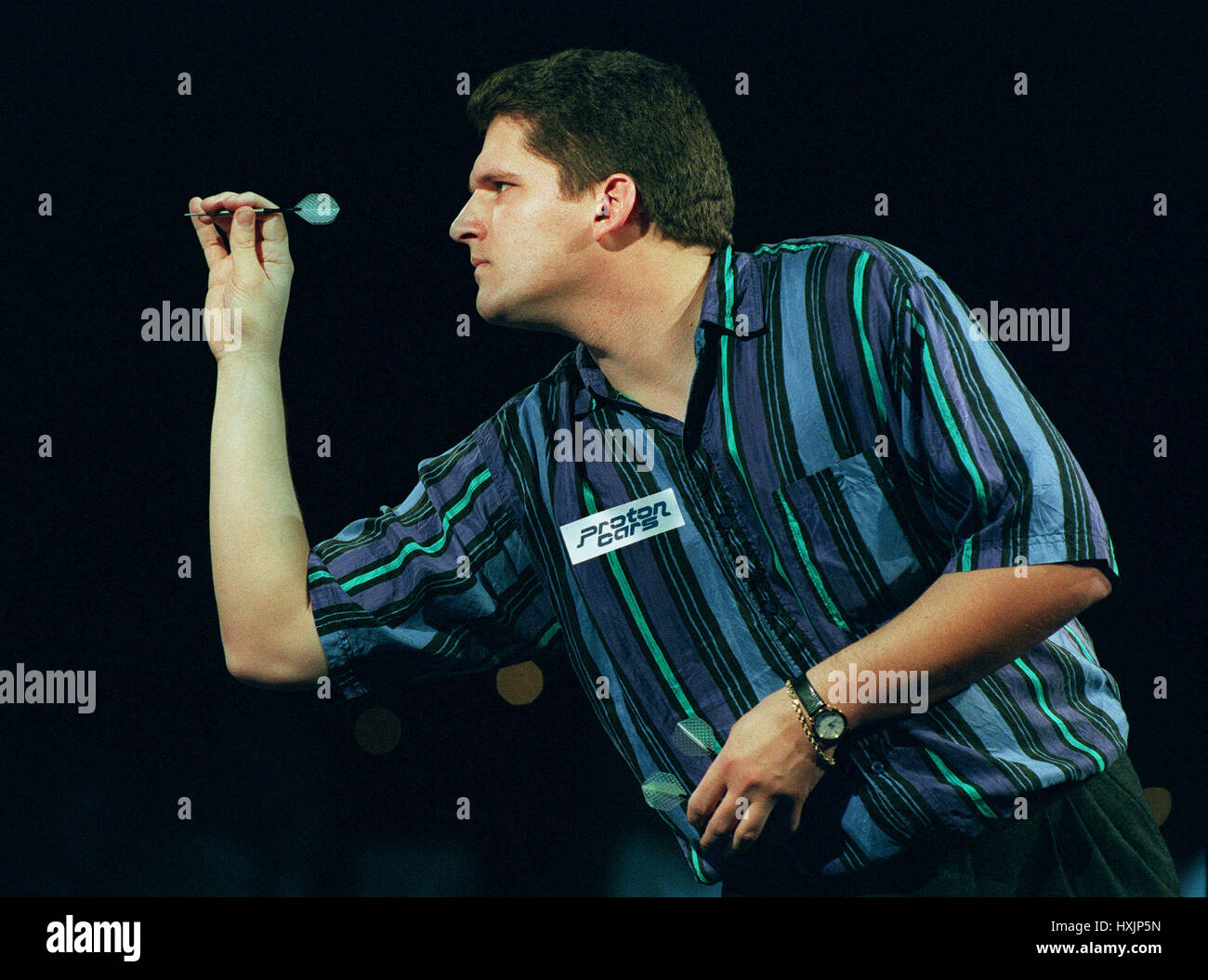 SEAN DOWNS PRO DARTS WDC 13 January 1995 Stock Photo - Alamy