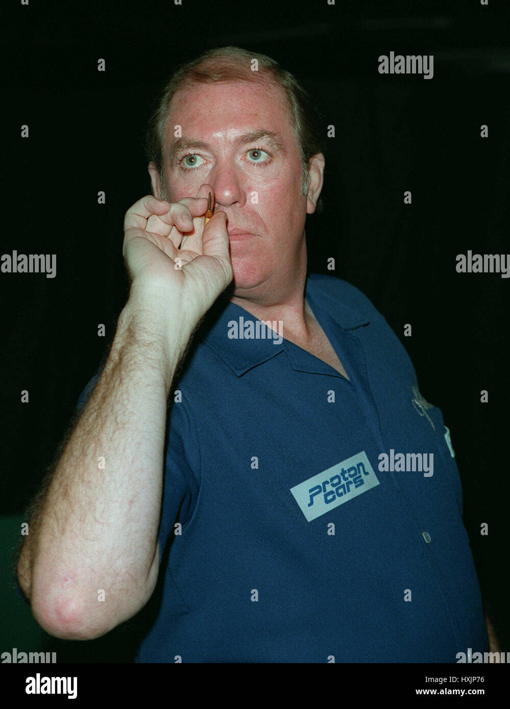 JOHN LOWE. PRO DARTS WDC 13 January 1995 Stock Photo - Alamy
