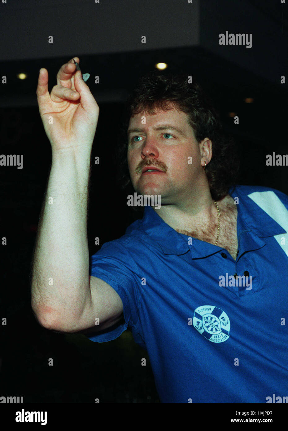 BOB TAYLOR. DARTS PLAYER BDO 04 January 1994 Stock Photo - Alamy