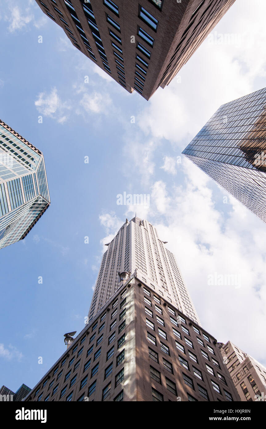 New york skyscrapers looking up hi-res stock photography and images - Alamy