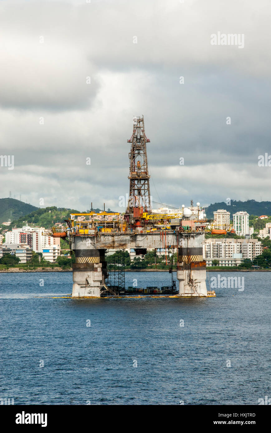 Oil drilling rig rio de janeiro hi-res stock photography and images - Alamy