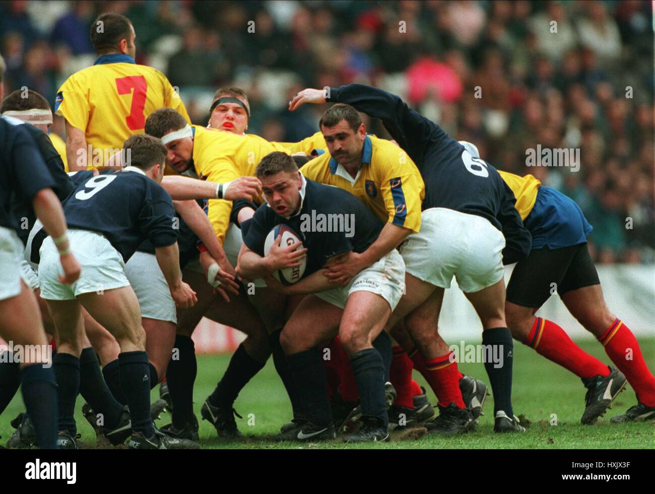 ERIC PETERS SCOTLAND V ROMANIA 22 April 1995 Stock Photo - Alamy