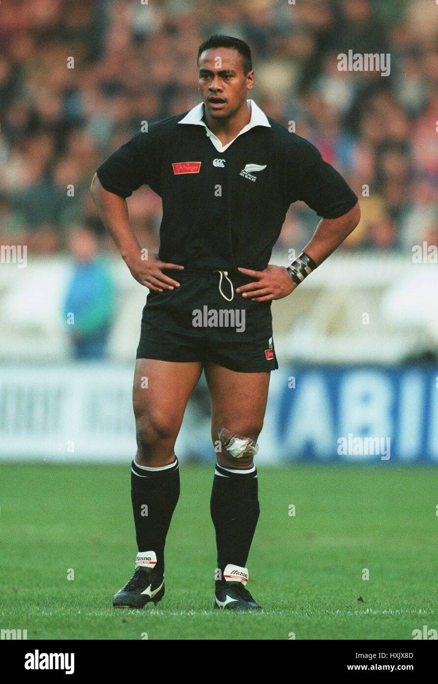 JONAH LOMU NEW ZEALAND RU 24 November 1995 Stock Photo - Alamy