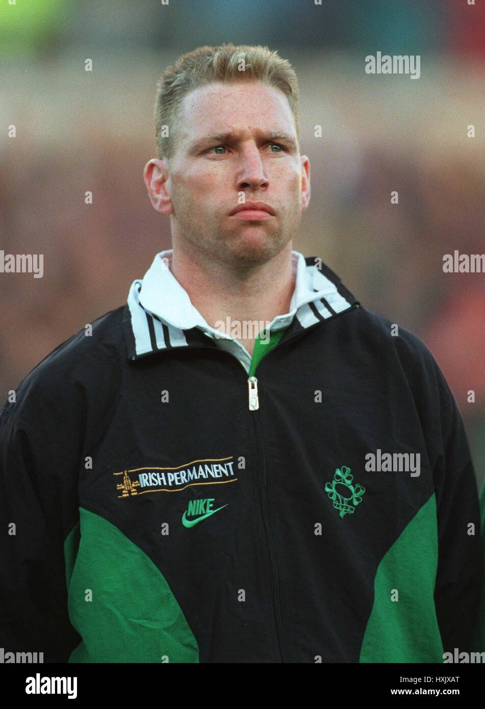 MAURICE FIELD IRELAND & MALONE RU 21 November 1995 Stock Photo - Alamy