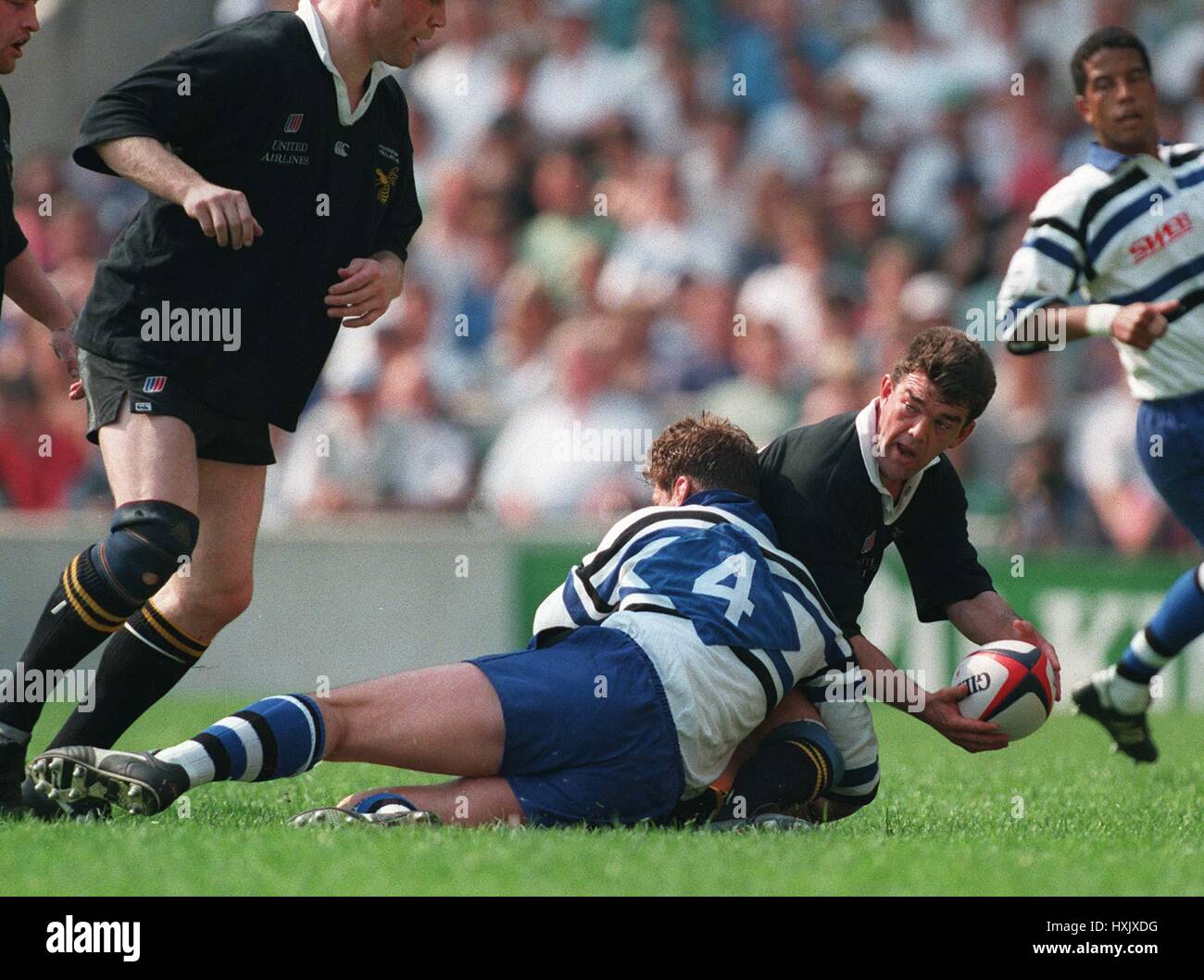 STEPHEN BATES BATH V WASPS PILKINGTON CUP 22 May 1995 Stock Photo - Alamy