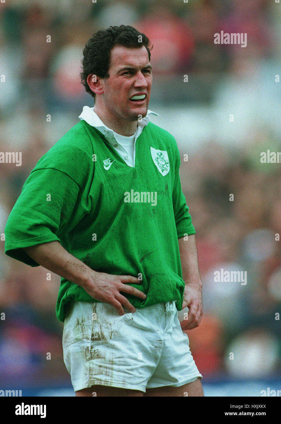 ERIC ELWOOD IRELAND & LANDSDOWNE RU 06 March 1995 Stock Photo - Alamy