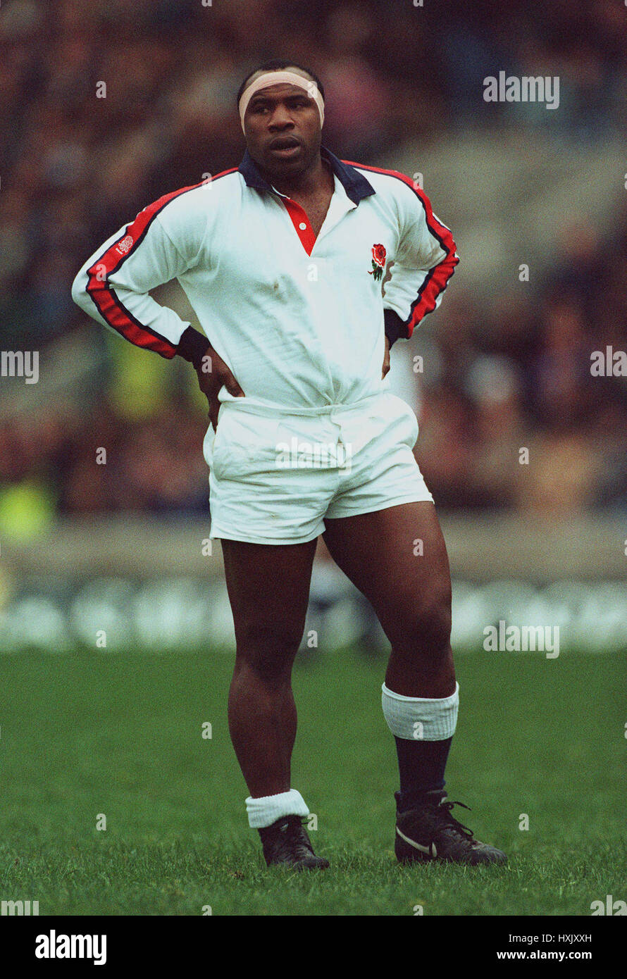 VICTOR UBOGU ENGLAND & BATH RU 20 December 1994 Stock Photo - Alamy