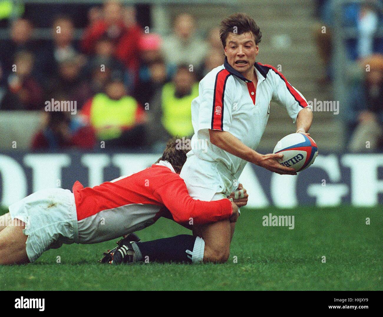 ROB ANDREW LOOKS FOR SUPPORT ENGLAND V CANADA 10 December 1994 Stock ...