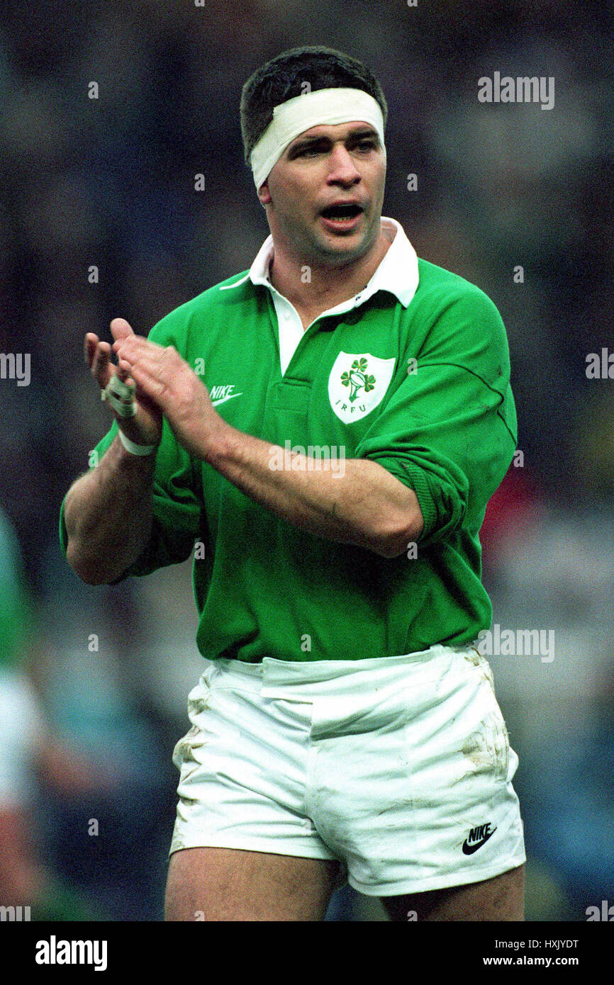 Sunday's well hi-res stock photography and images - Alamy