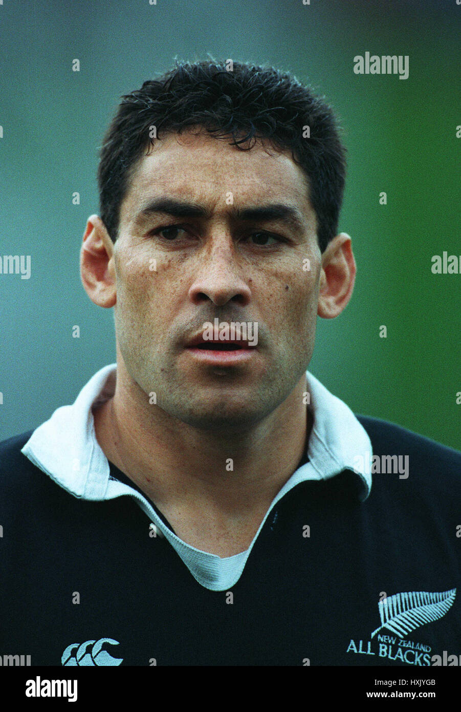 FRANK BUNCE . NEW ZEALAND RU 29 November 1993 Stock Photo - Alamy