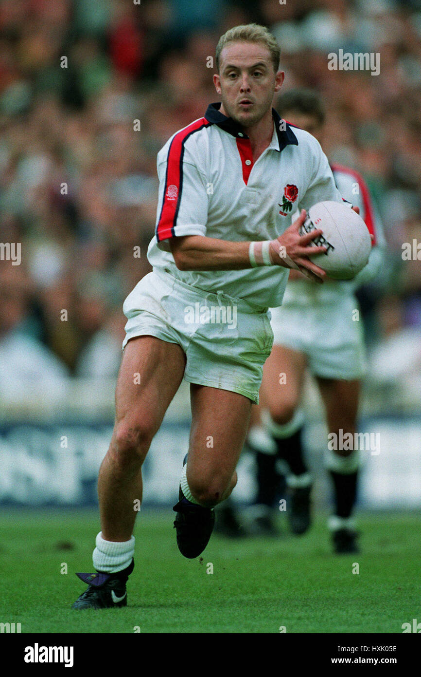 DEWI MORRIS ENGLAND & ST HELENS RU 19 October 1992 Stock Photo - Alamy
