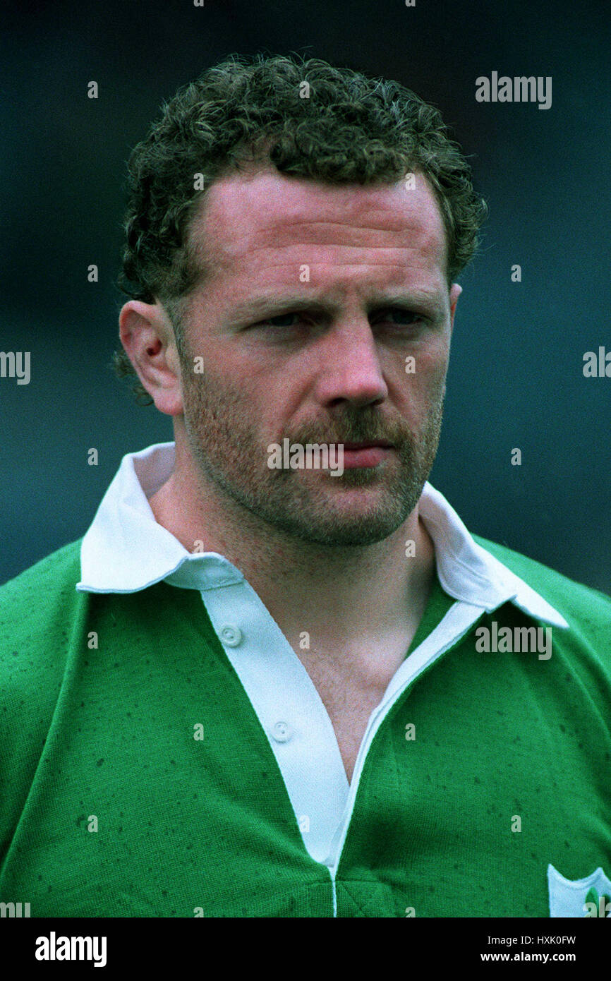 PHILIP MATTHEWS IRELAND & WANDERERS RU 27 September 1991 Stock Photo ...