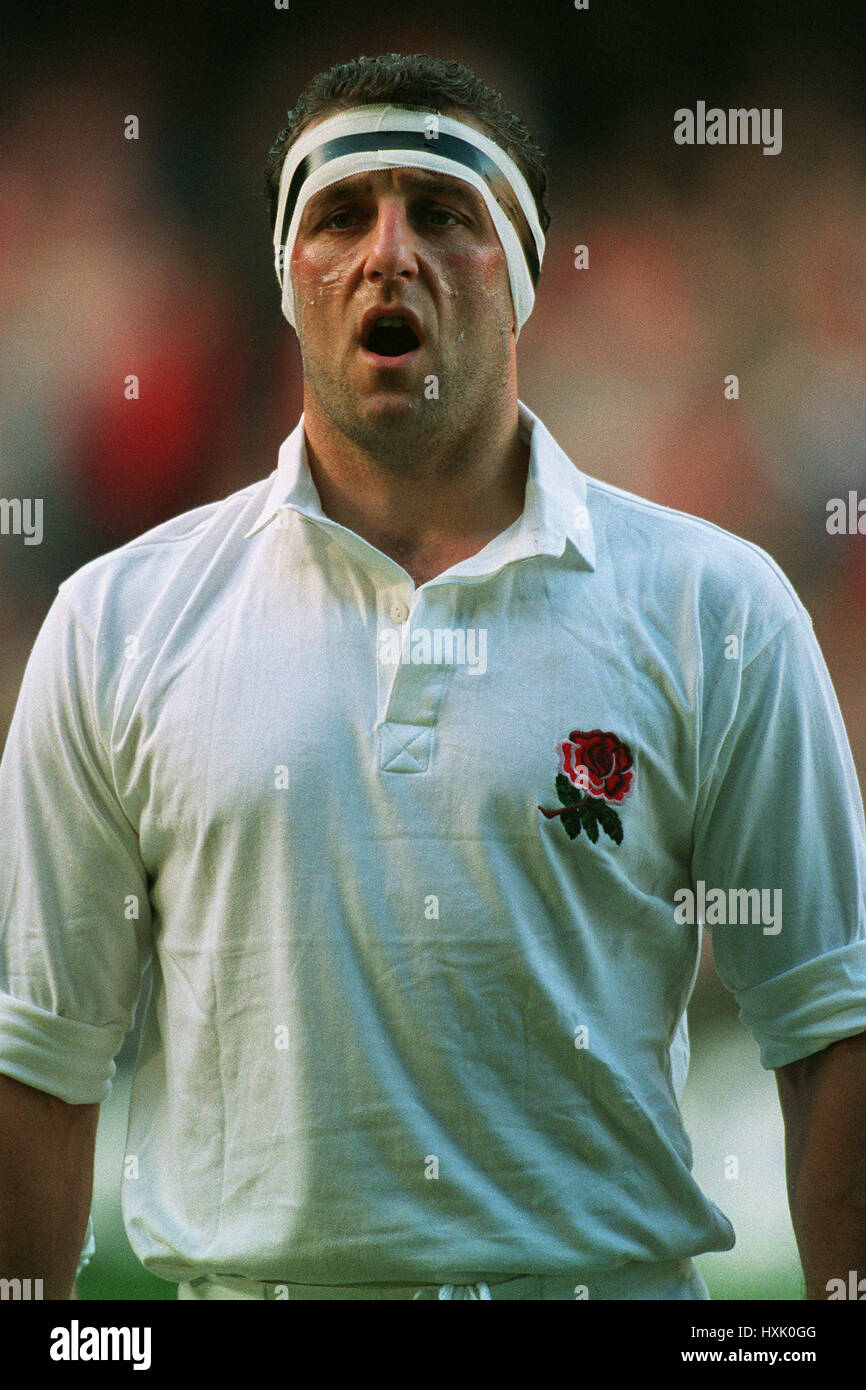 WADE DOOLEY ENGLAND & PRESTON GRASSHOPPERS 24 January 1991 Stock Photo ...