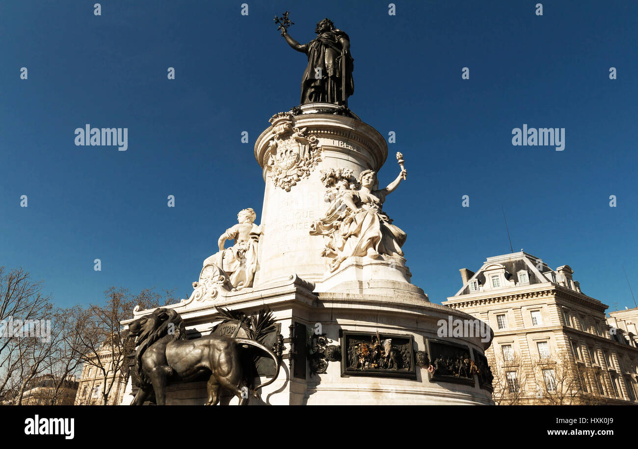 Marianne France Statue Stock Photos & Marianne France Statue Stock ...