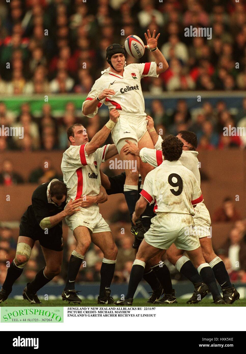 GARATH ARCHER ENGLAND V NEW ZEALAND 22 November 1997 Stock Photo - Alamy