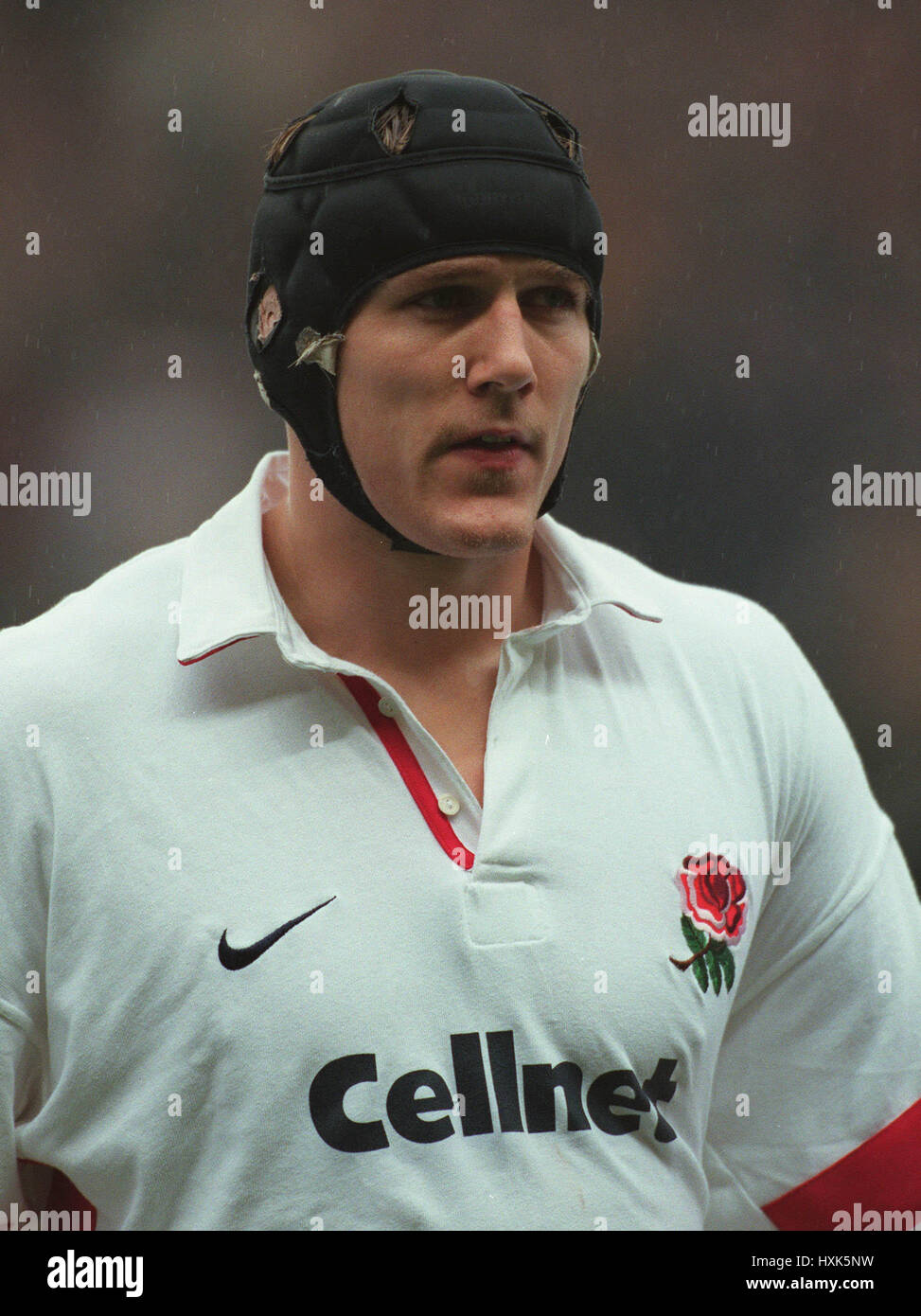 GARATH ARCHER ENGLAND & NEWCASTLE RU 25 November 1997 Stock Photo - Alamy