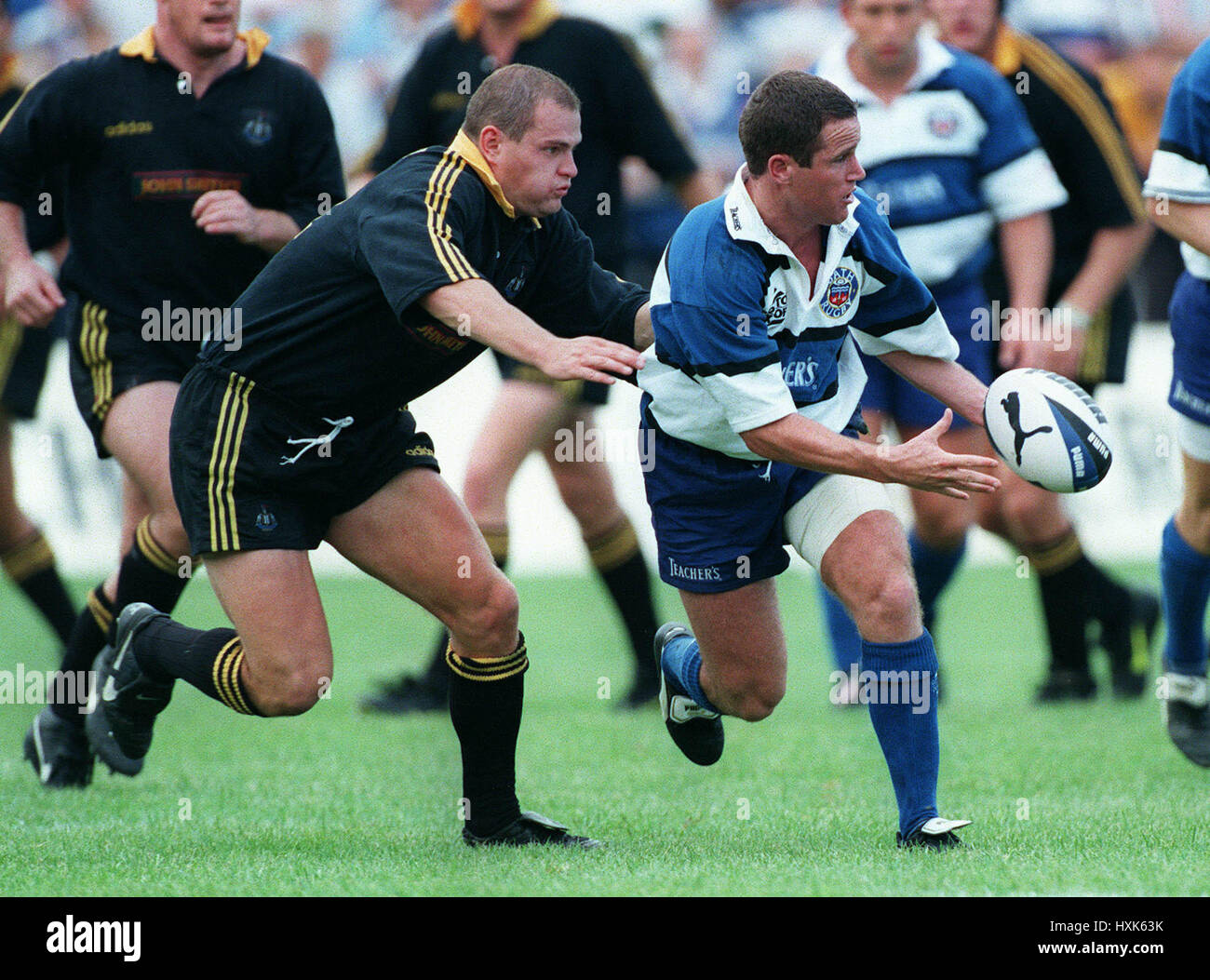 BRIAN ROCHE & JIM NAYLOR BATH V NEWCASTLE RU 27 August 1997 Stock Photo ...