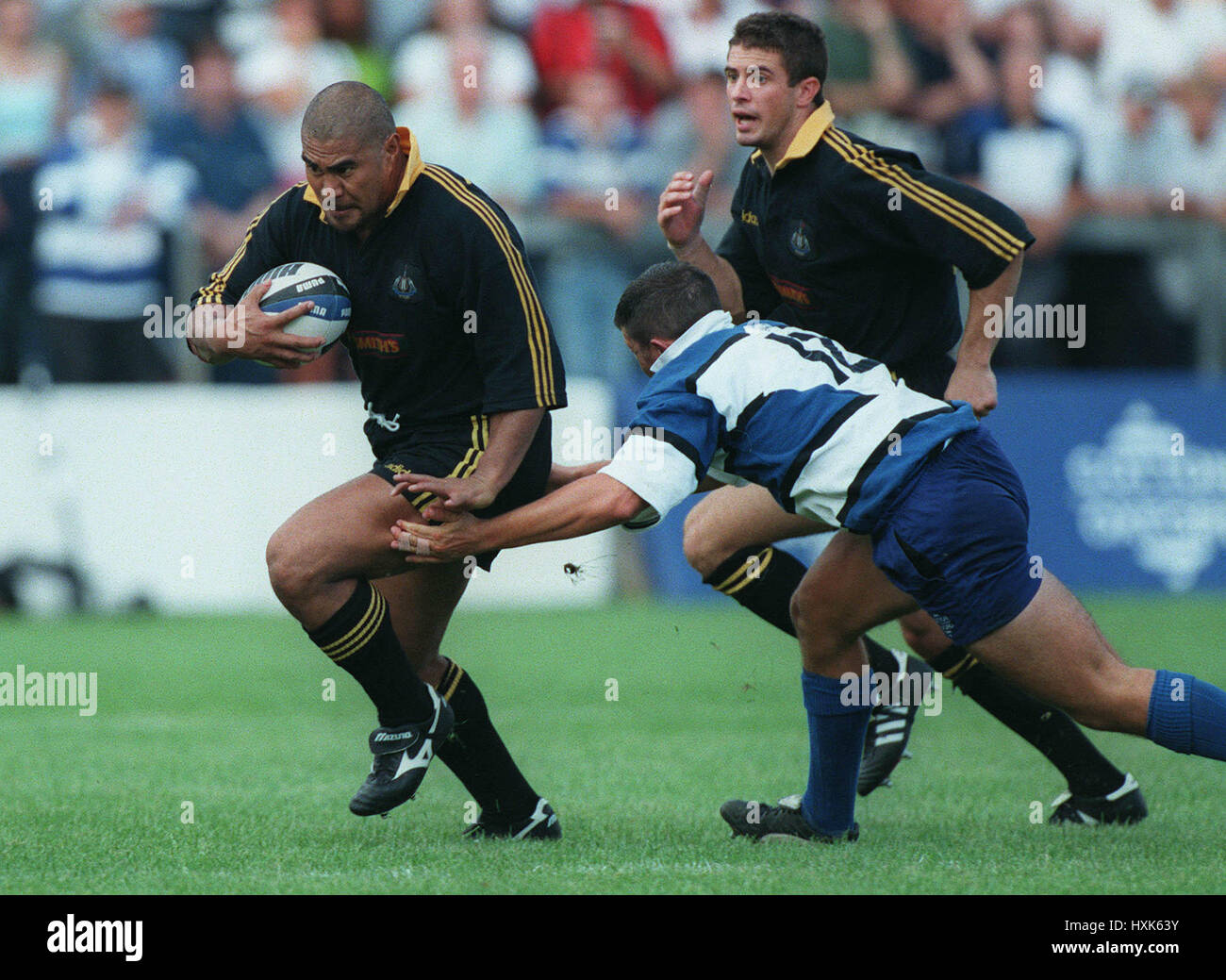 Newcastle v bath hi-res stock photography and images - Alamy