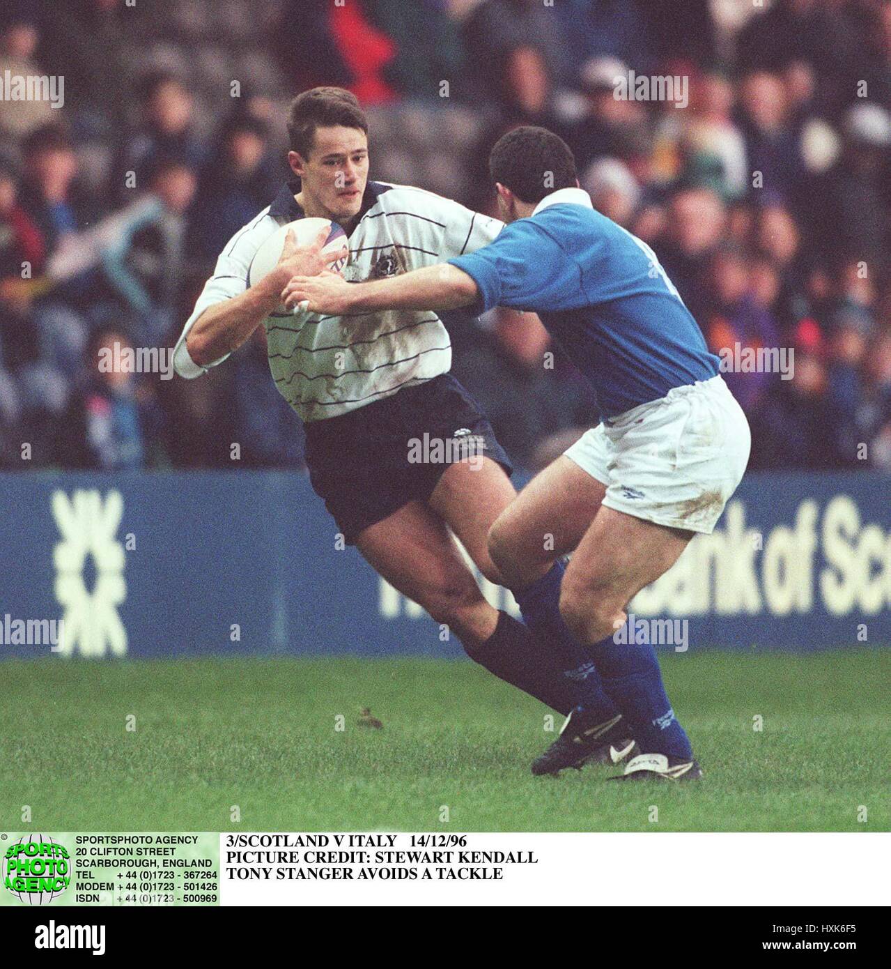 Rugby union italy v scotland hi-res stock photography and images - Alamy