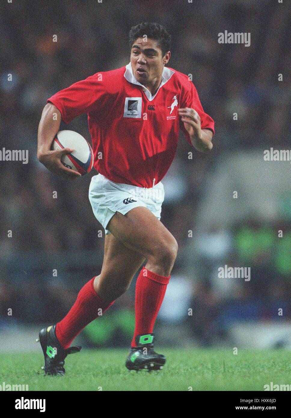 DYLAN MIKA NEW ZEALAND BARBARIANS 03 December 1996 Stock Photo - Alamy