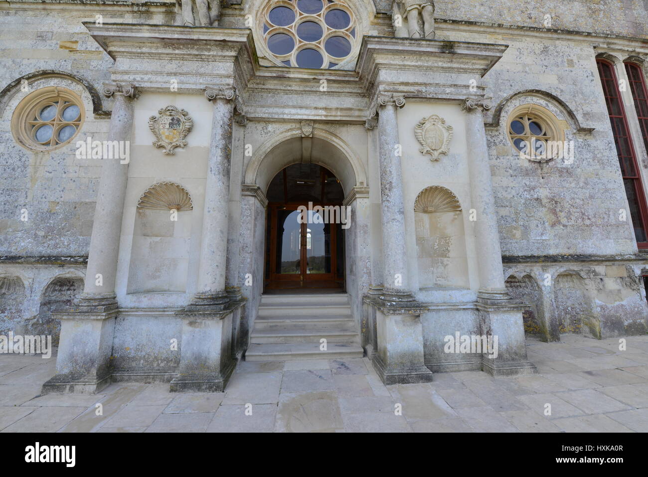 A castle entrance in England Stock Photo - Alamy