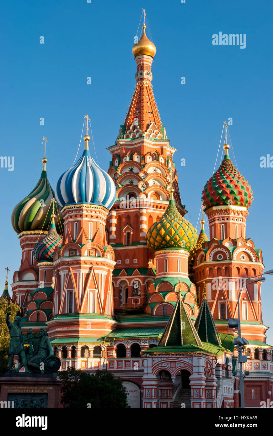 St basil cathedral hi-res stock photography and images - Alamy