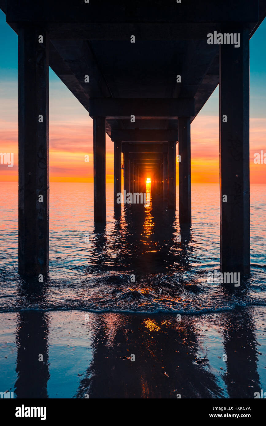 Jetty Under Water High Resolution Stock Photography and Images - Alamy