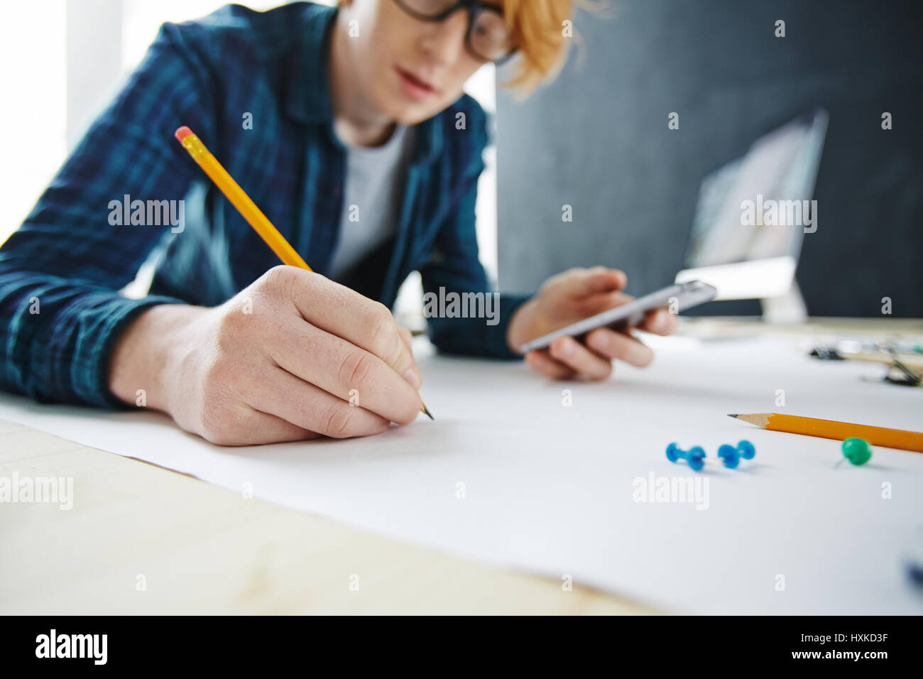 Hand of Creative Man Drawing Stock Photo - Alamy