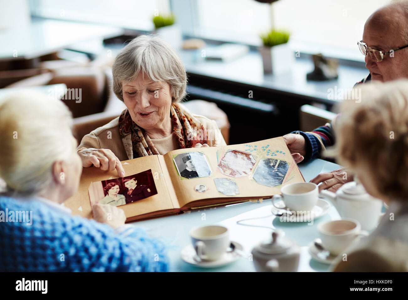 Remembering photo album hi-res stock photography and images - Alamy