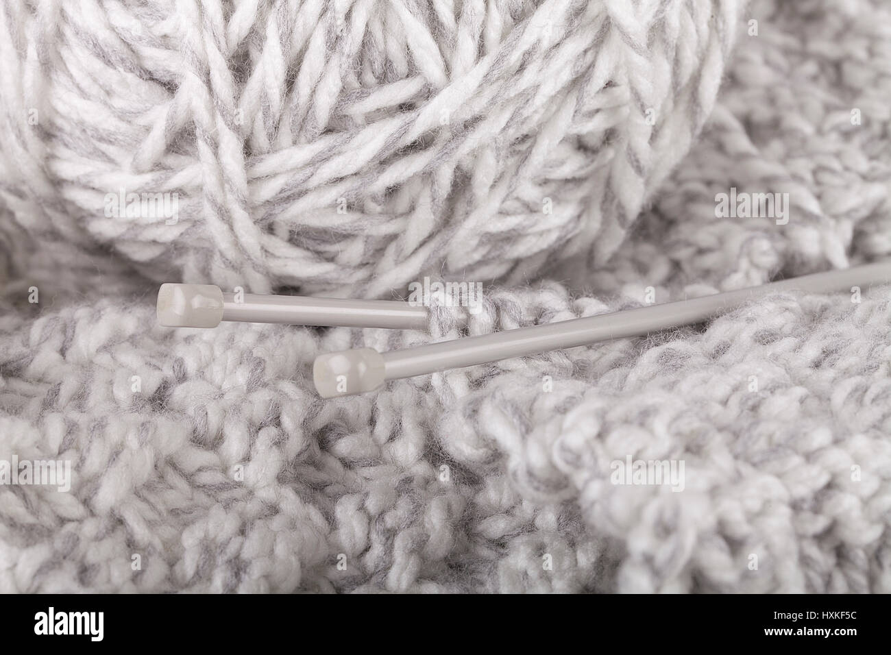 Grey knitting texture Stock Photo - Alamy