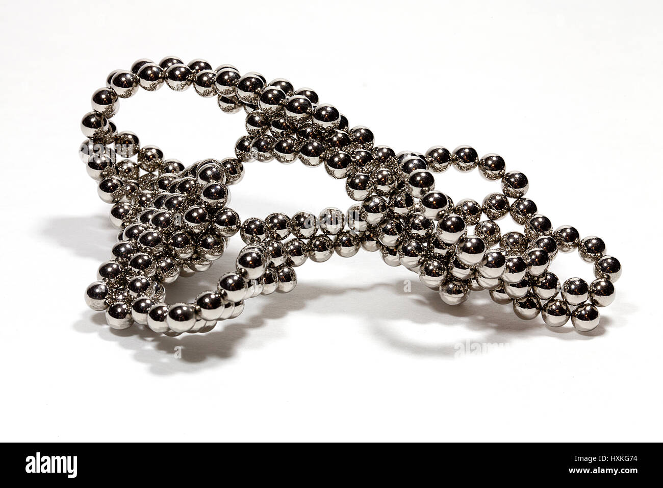 Magnetic beads hi-res stock photography and images - Alamy