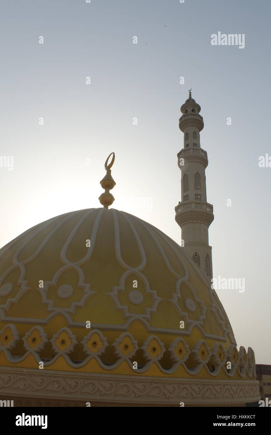 Al mina mosque hi-res stock photography and images - Alamy