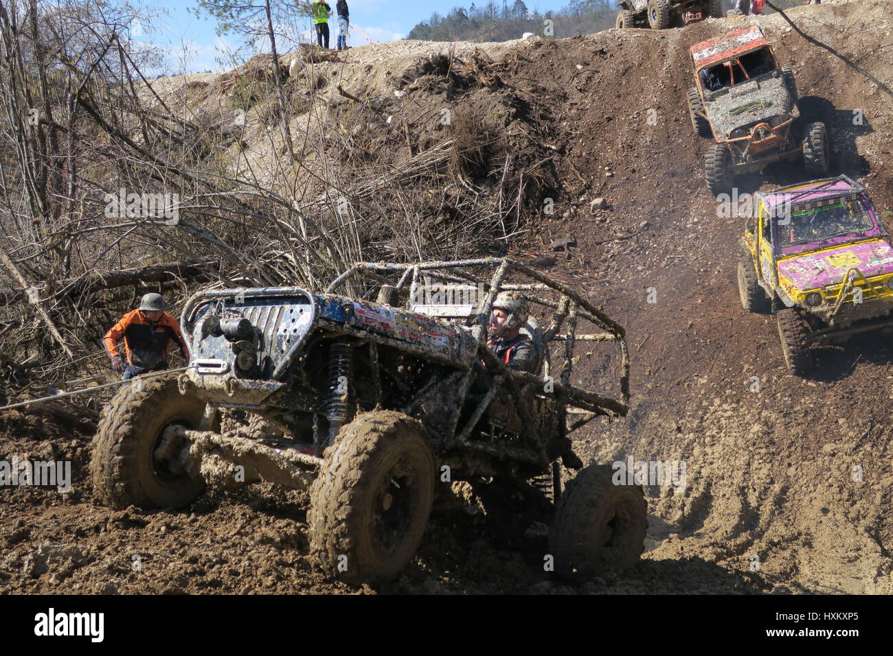 Pushing a car uphill hi-res stock photography and images - Alamy